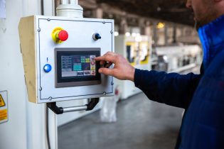 Generator Control Panels – A Comprehensive Guide – ECSKSA
